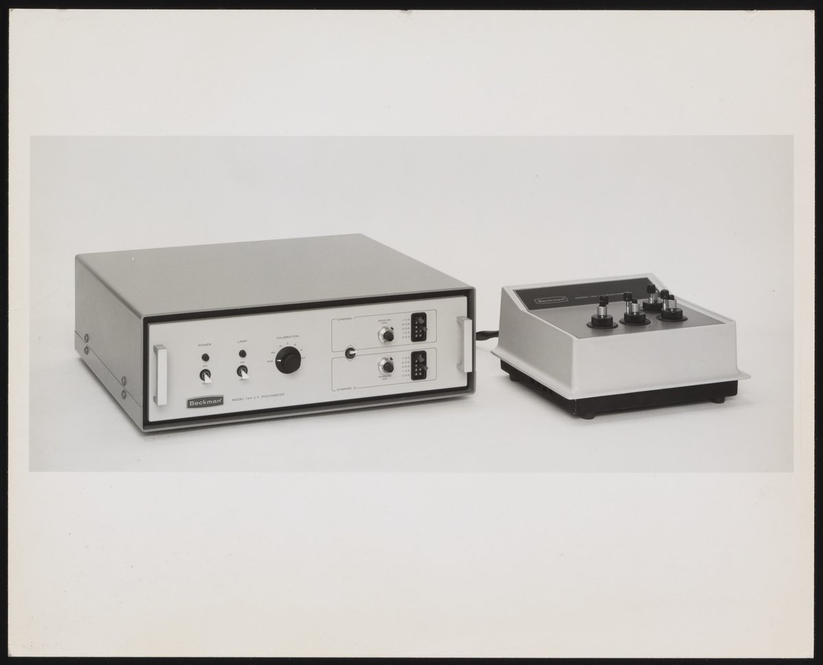 Beckman Model 144 UV Photometer - Science History Institute Digital ...