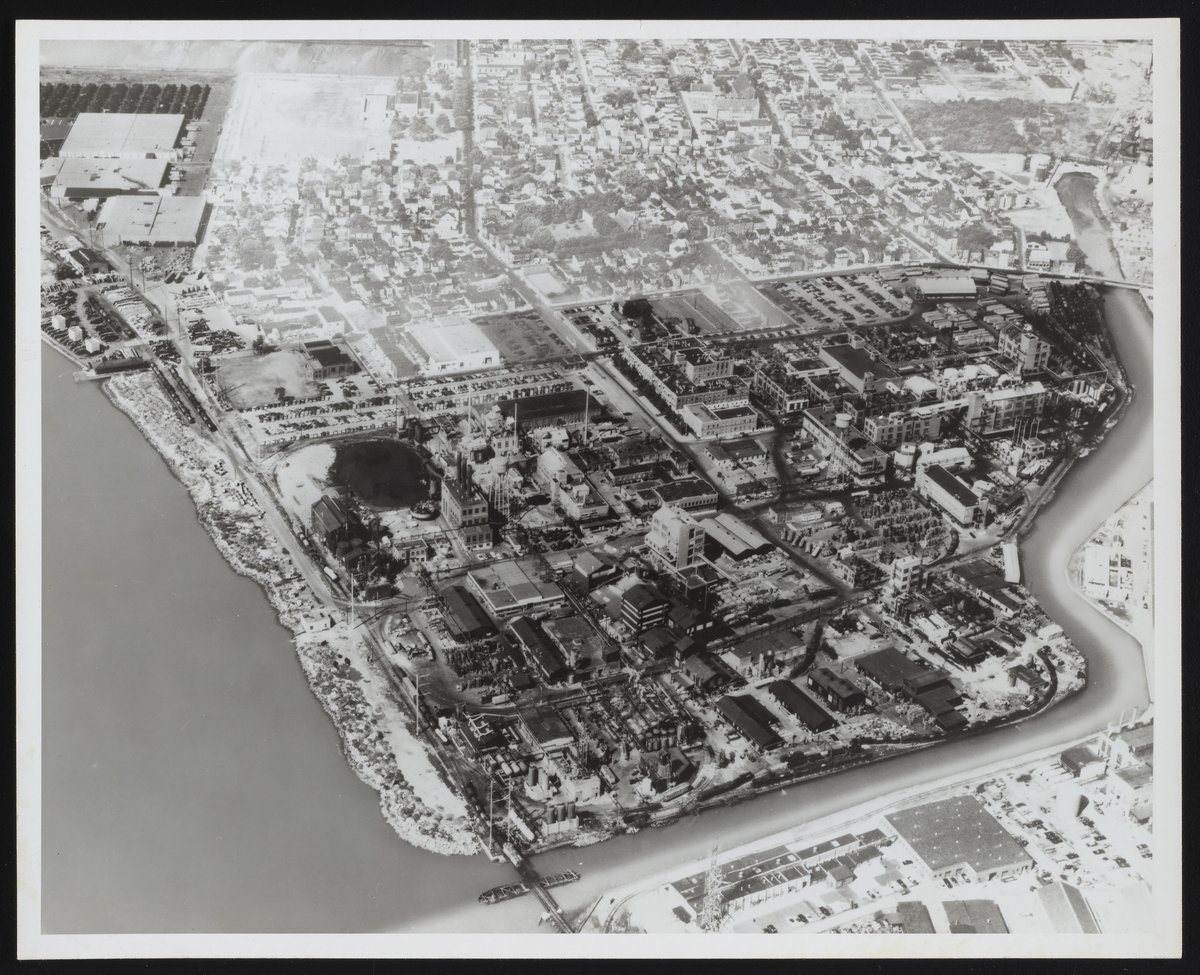 Aerial view of Rohm and Haas plant in Bridesburg - Science History ...
