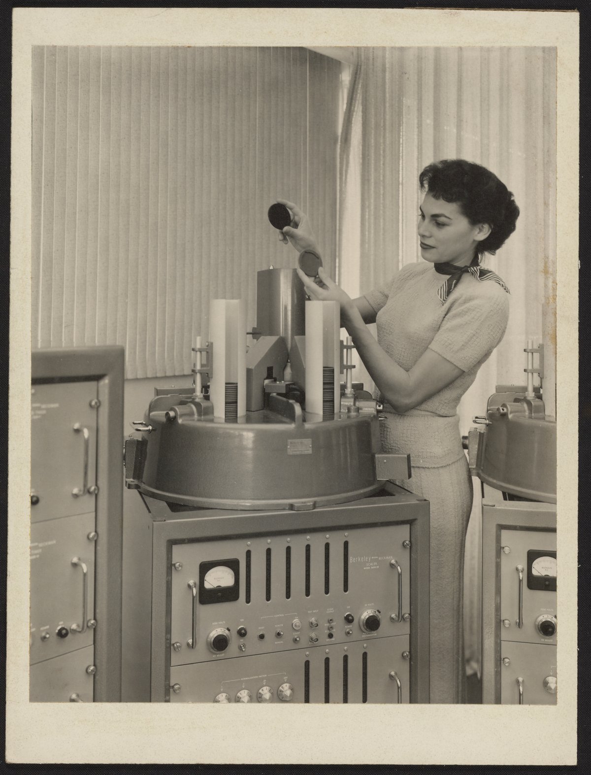 Berkeley Model 5602-20 Nuclear Scaler - Science History Institute ...