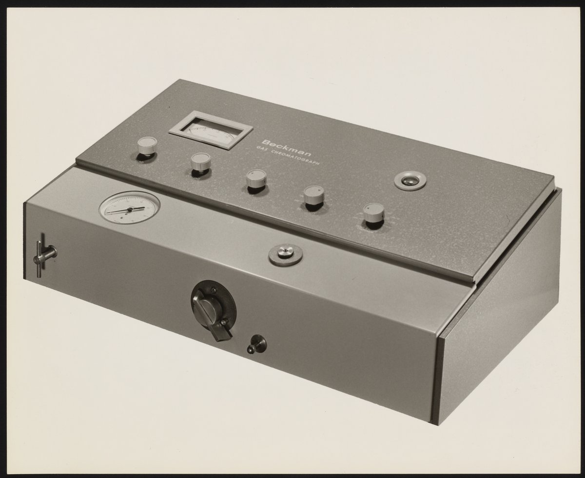 Beckman Gas Chromatograph - Science History Institute Digital Collections