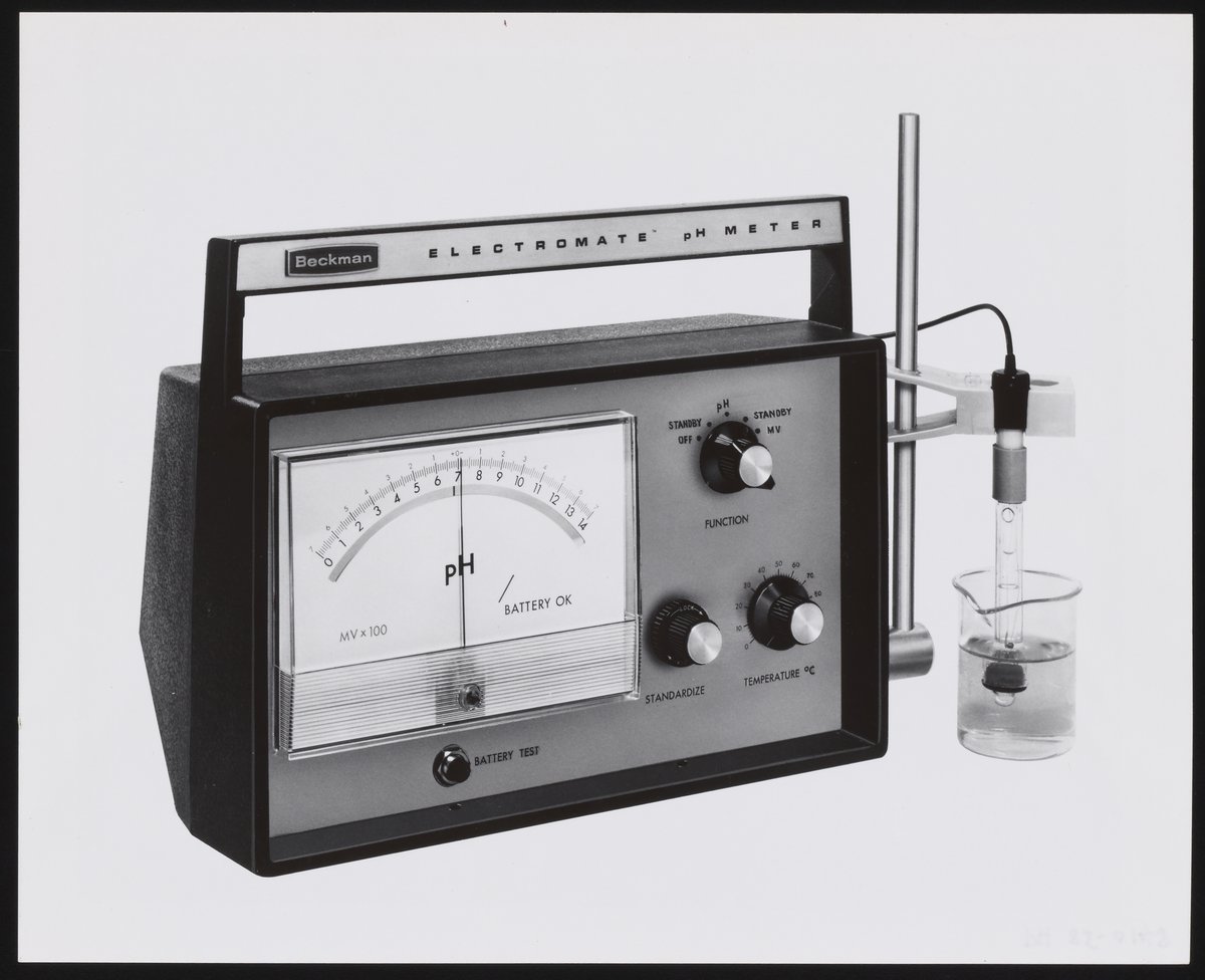 Beckman Electromate pH Meter - Science History Institute Digital ...