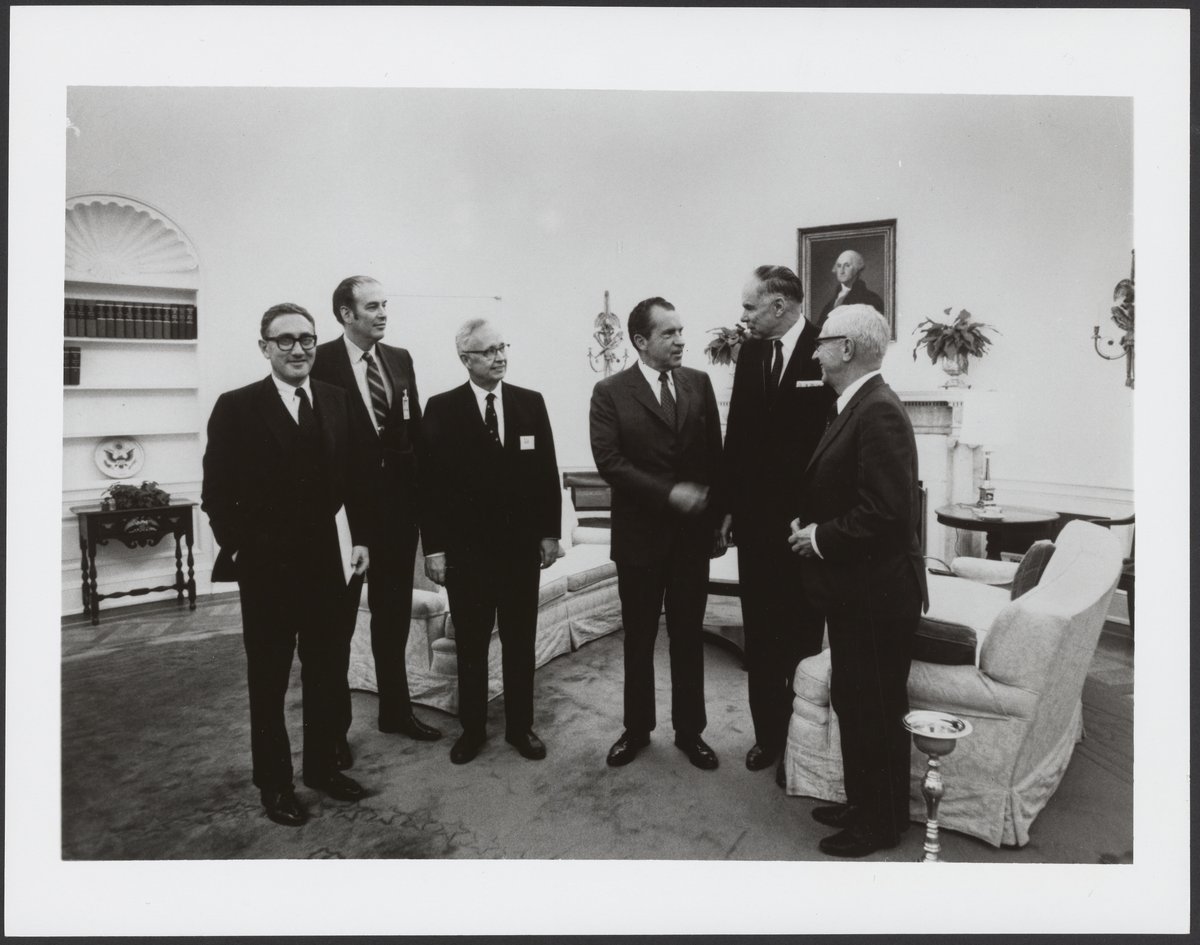Meeting in the Oval Office with President Nixon - Science History ...