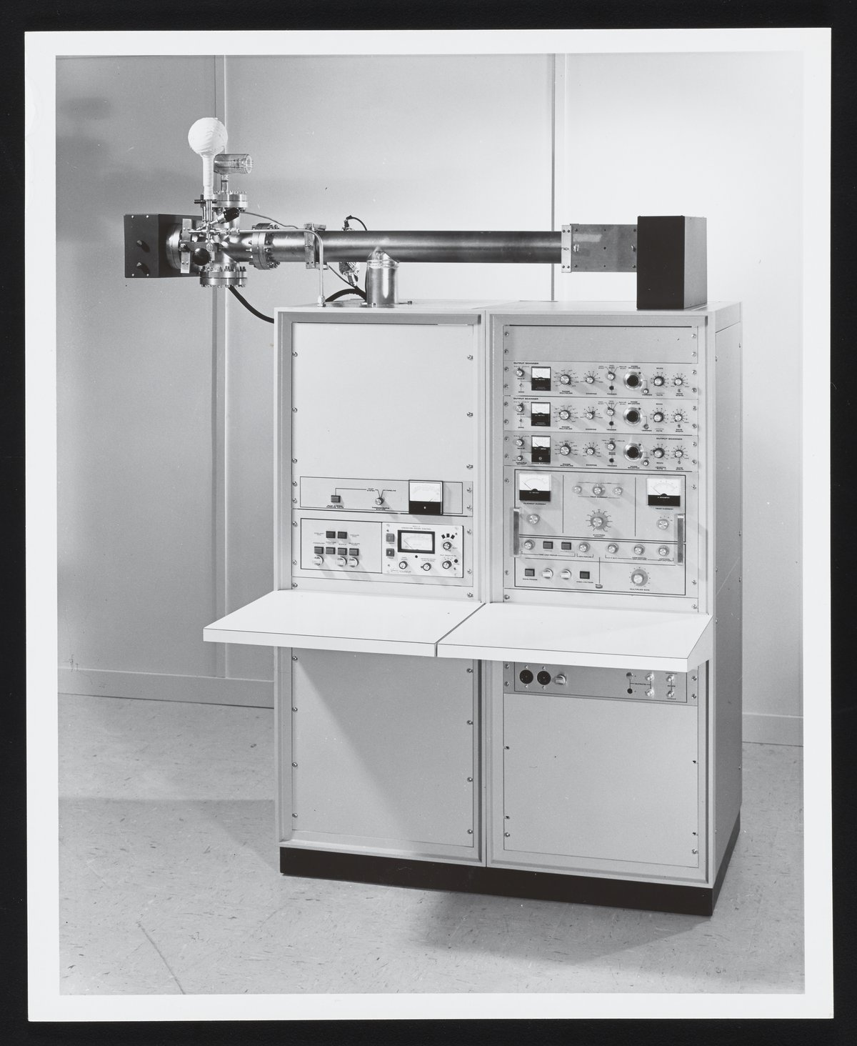 Bendix MA-2 Time-of-Flight Mass Spectrometer prototype - Science ...