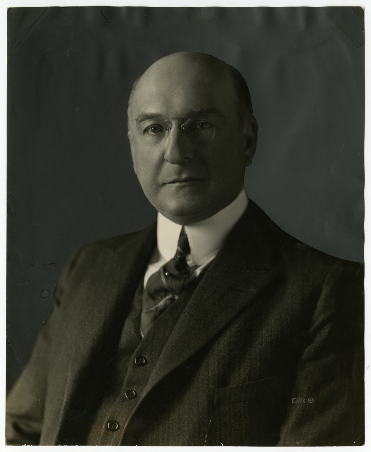 Portrait of Pierre Samuel du Pont (1870-1954) - Science History ...