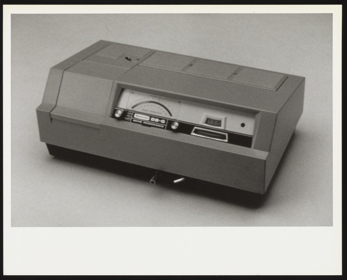 Beckman Model DB-G Spectrophotometer - Science History Institute ...