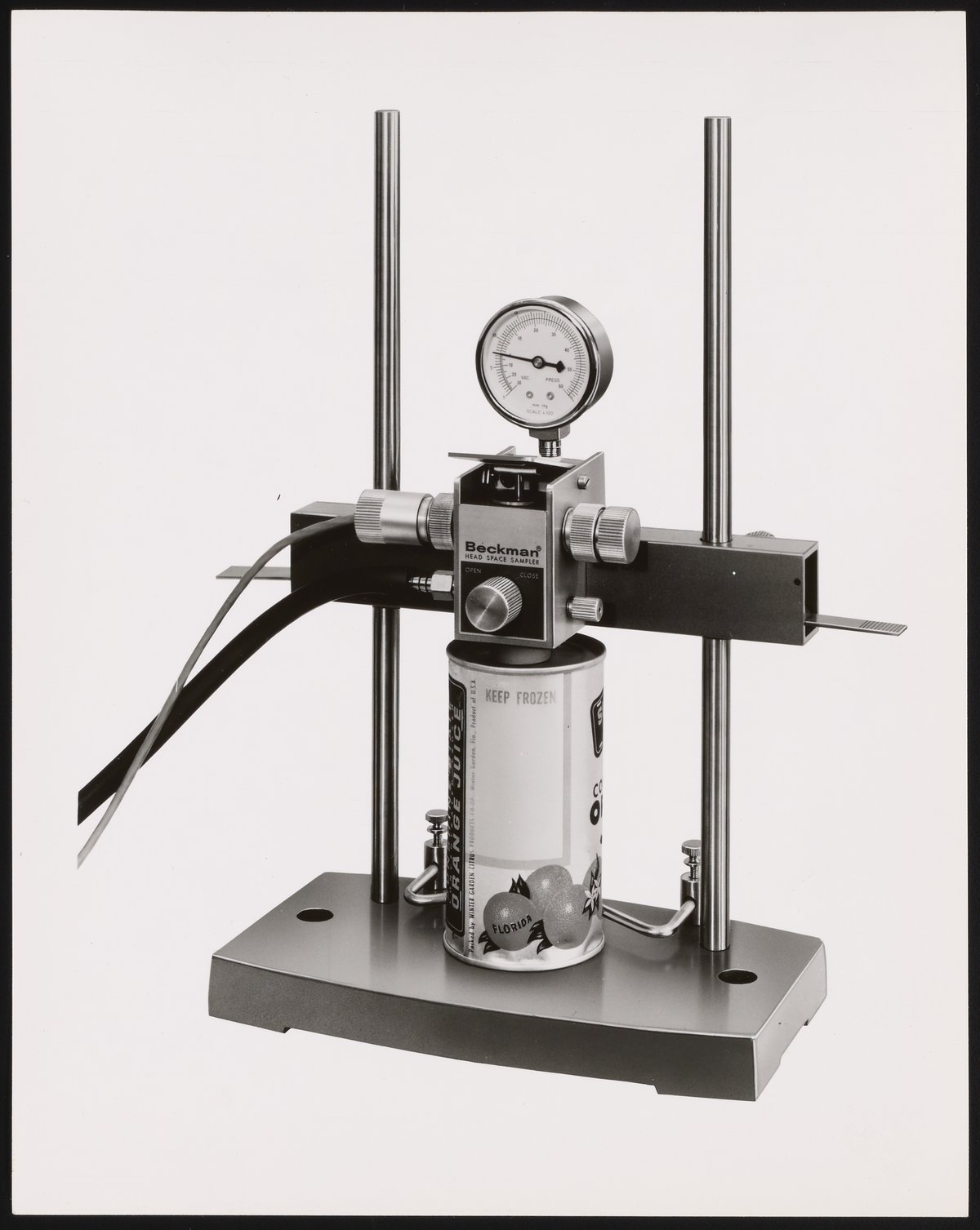Beckman Head Space Sampler with orange juice - Science History ...