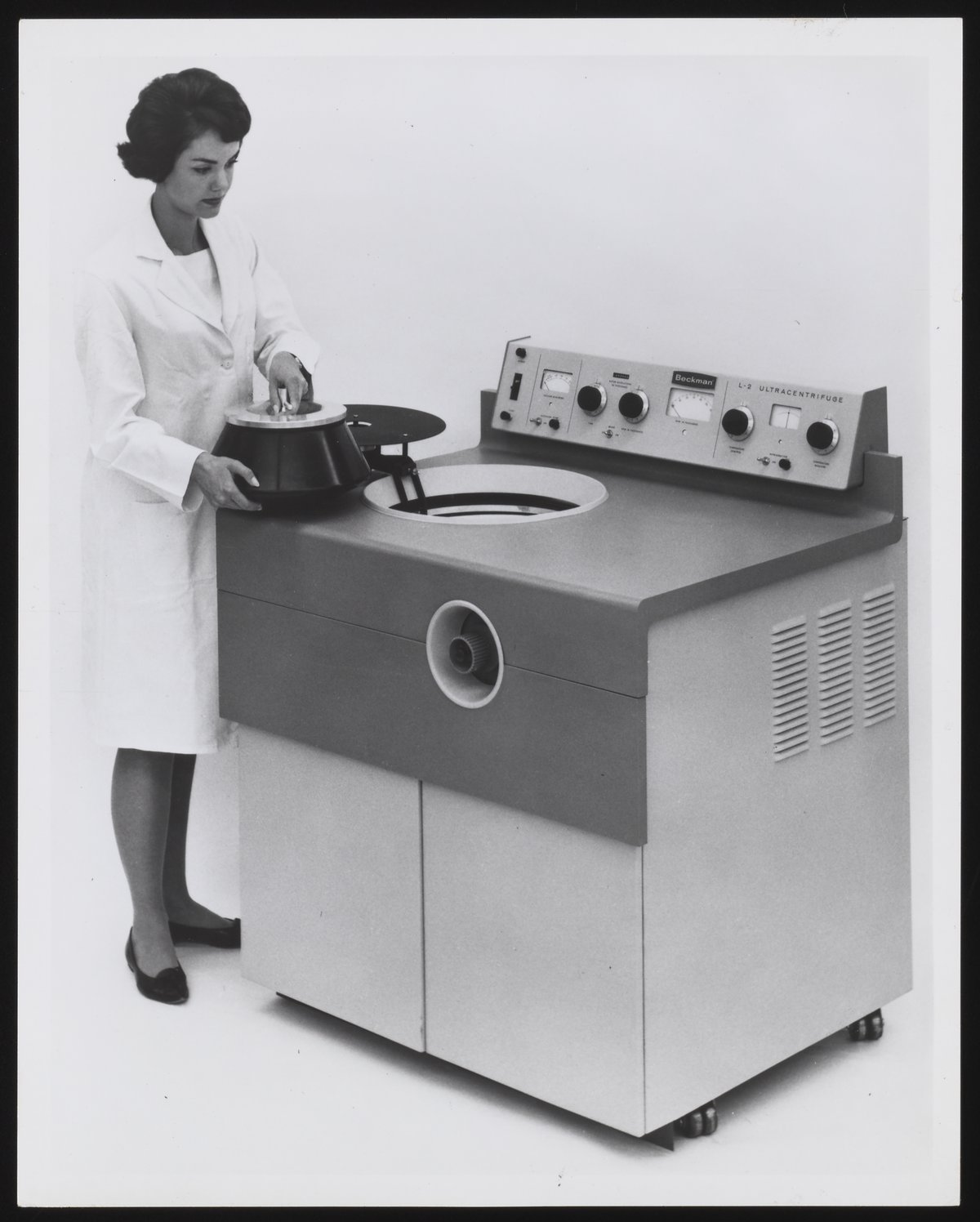 Beckman Model L2 and Model L2-65 Ultracentrifuges - Science History ...