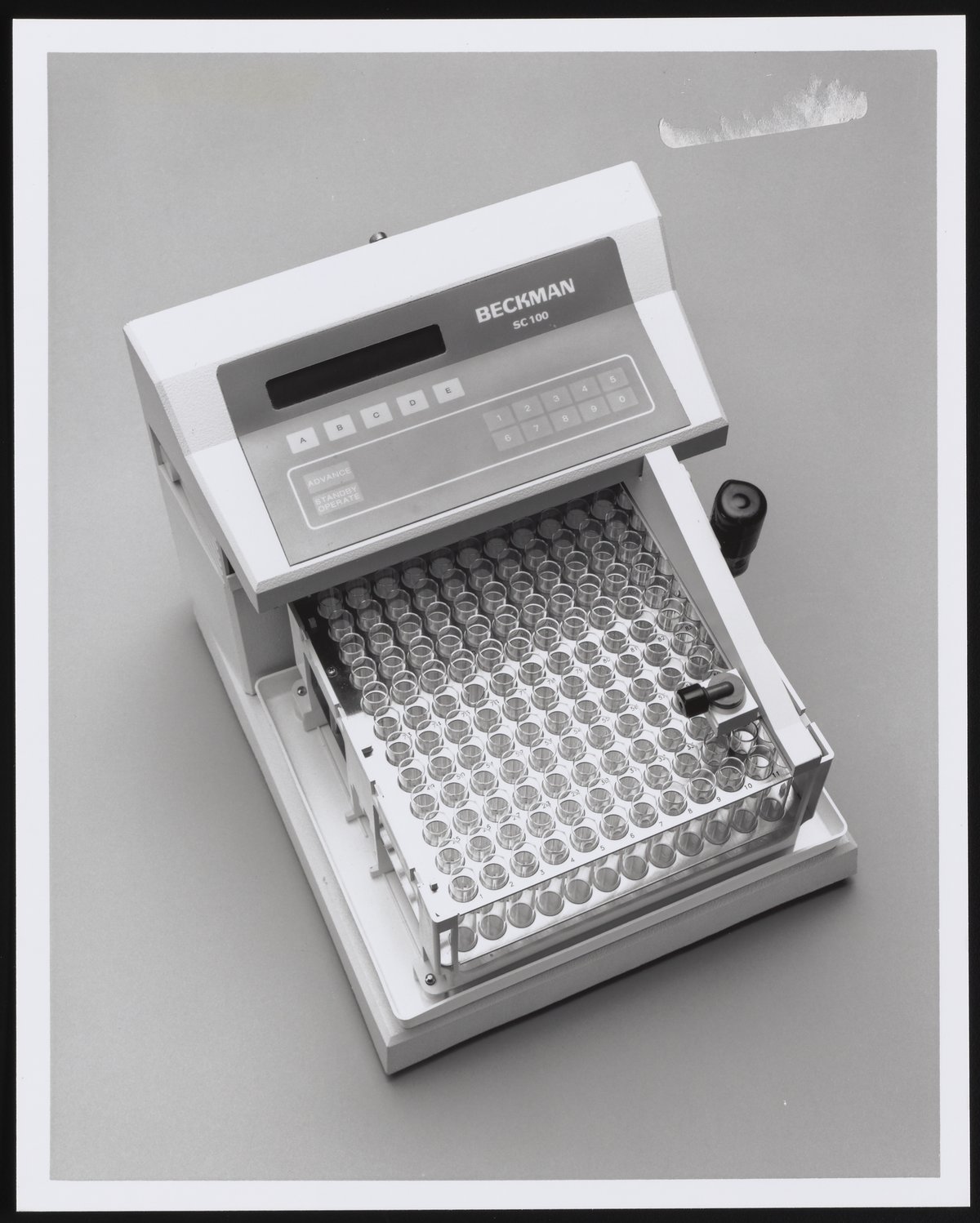 Beckman SC 100 Autosampler - Science History Institute Digital Collections