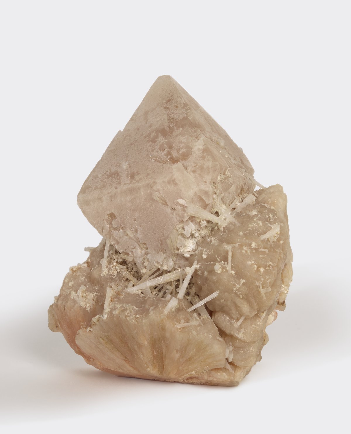 Powellite - Science History Institute Digital Collections