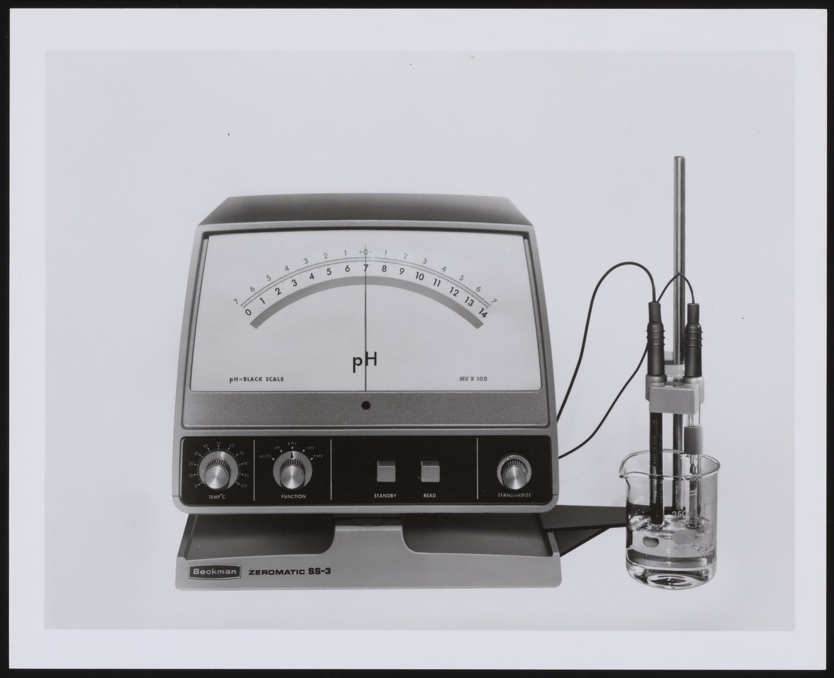 Beckman Zeromatic SS-3 pH Meter - Science History Institute Digital ...