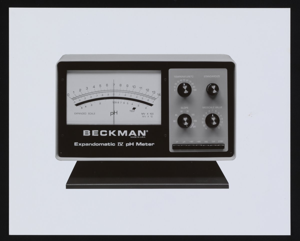 Beckman Expandomatic IV pH Meter - Science History Institute Digital ...