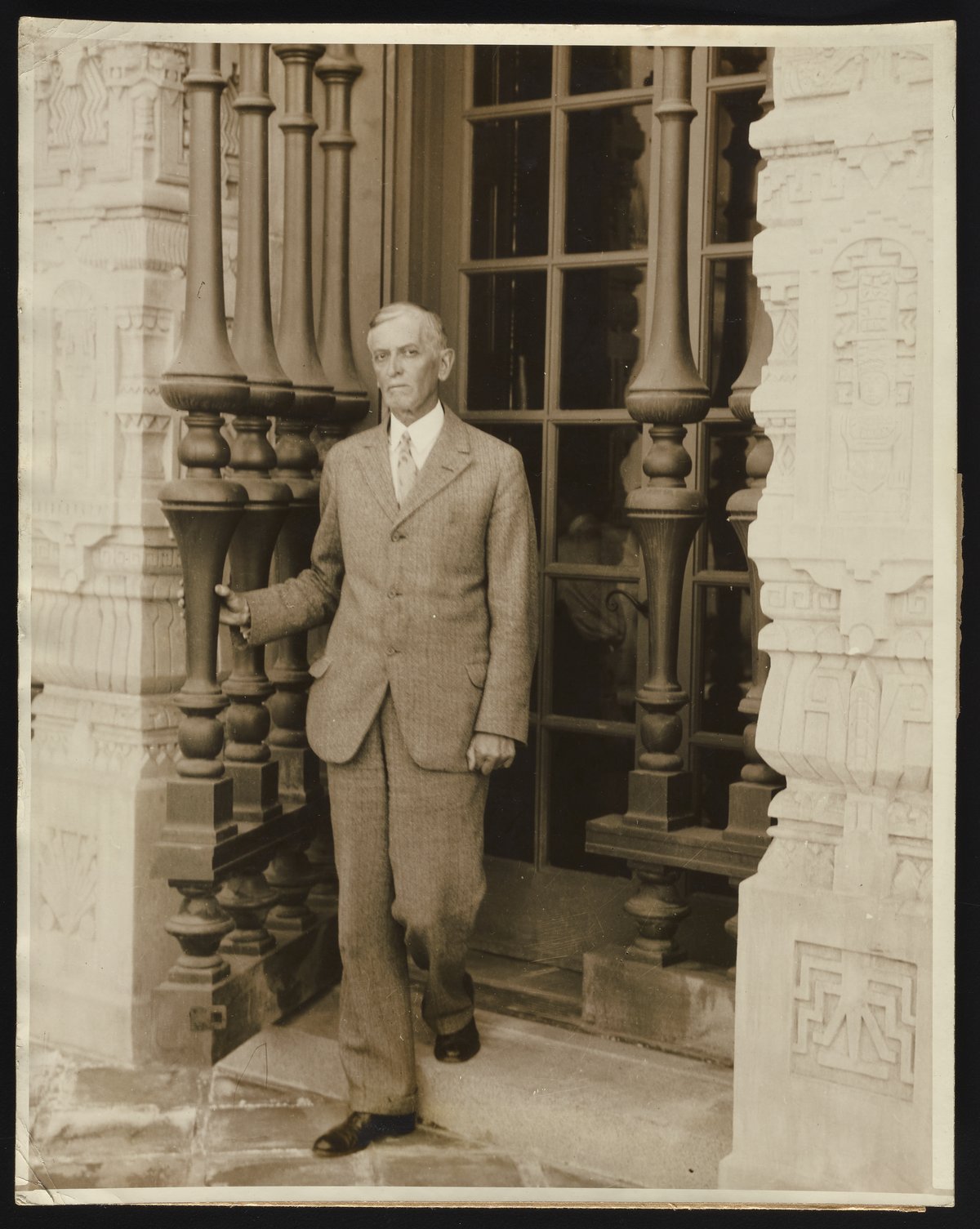 Portrait of Dr. Arthur A. Noyes (1866-1936) - Science History Institute ...
