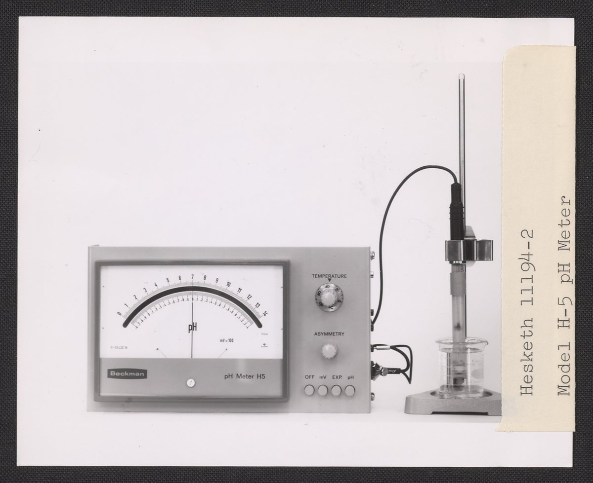 Beckman Model H-5 pH Meter - Science History Institute Digital Collections
