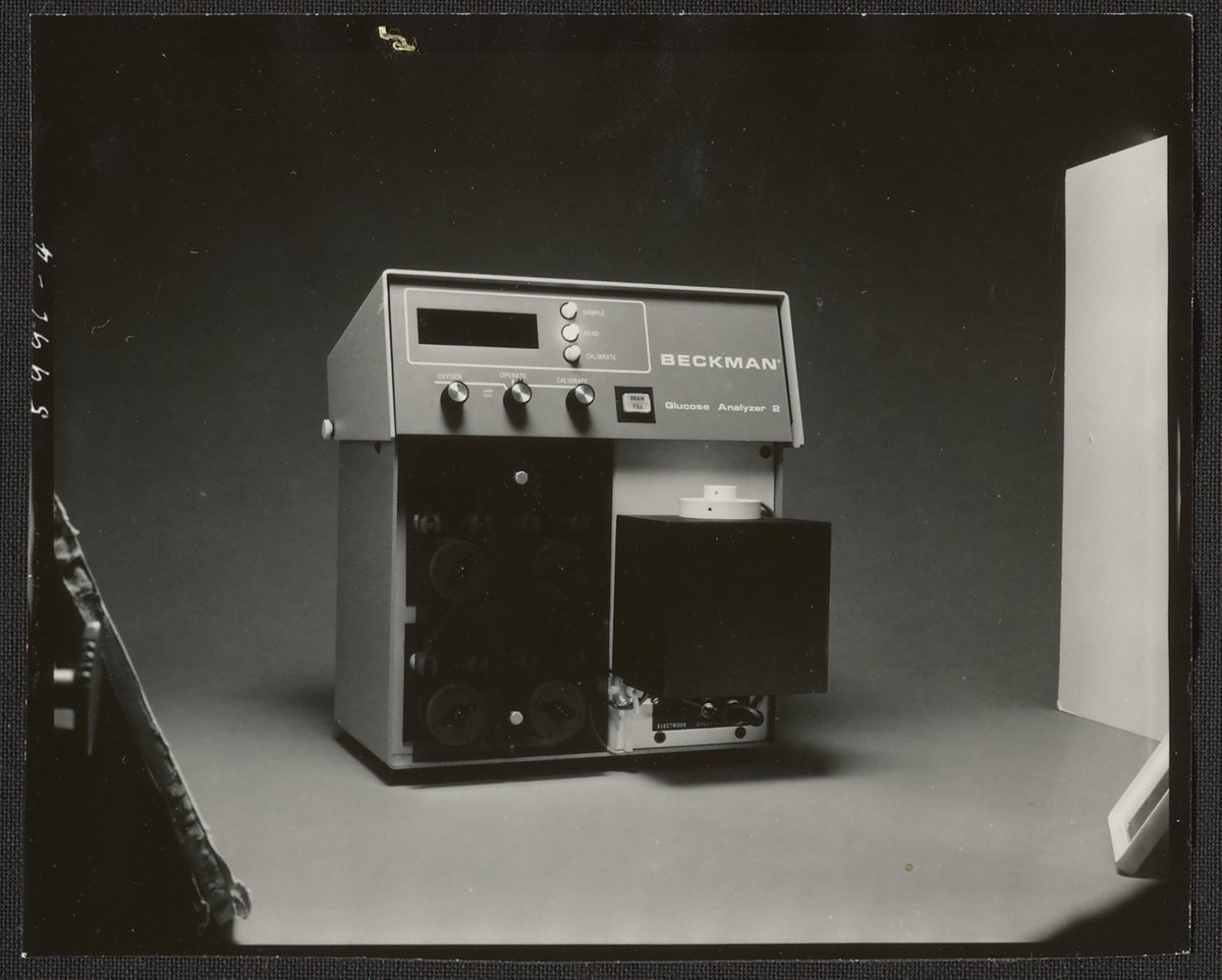 Beckman Glucose Analyzer 2 - Science History Institute Digital Collections