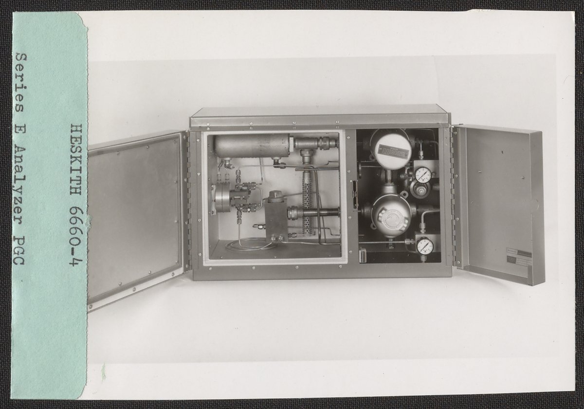 Beckman Process Gas Chromatograph, Series E Analyzer, with open case ...