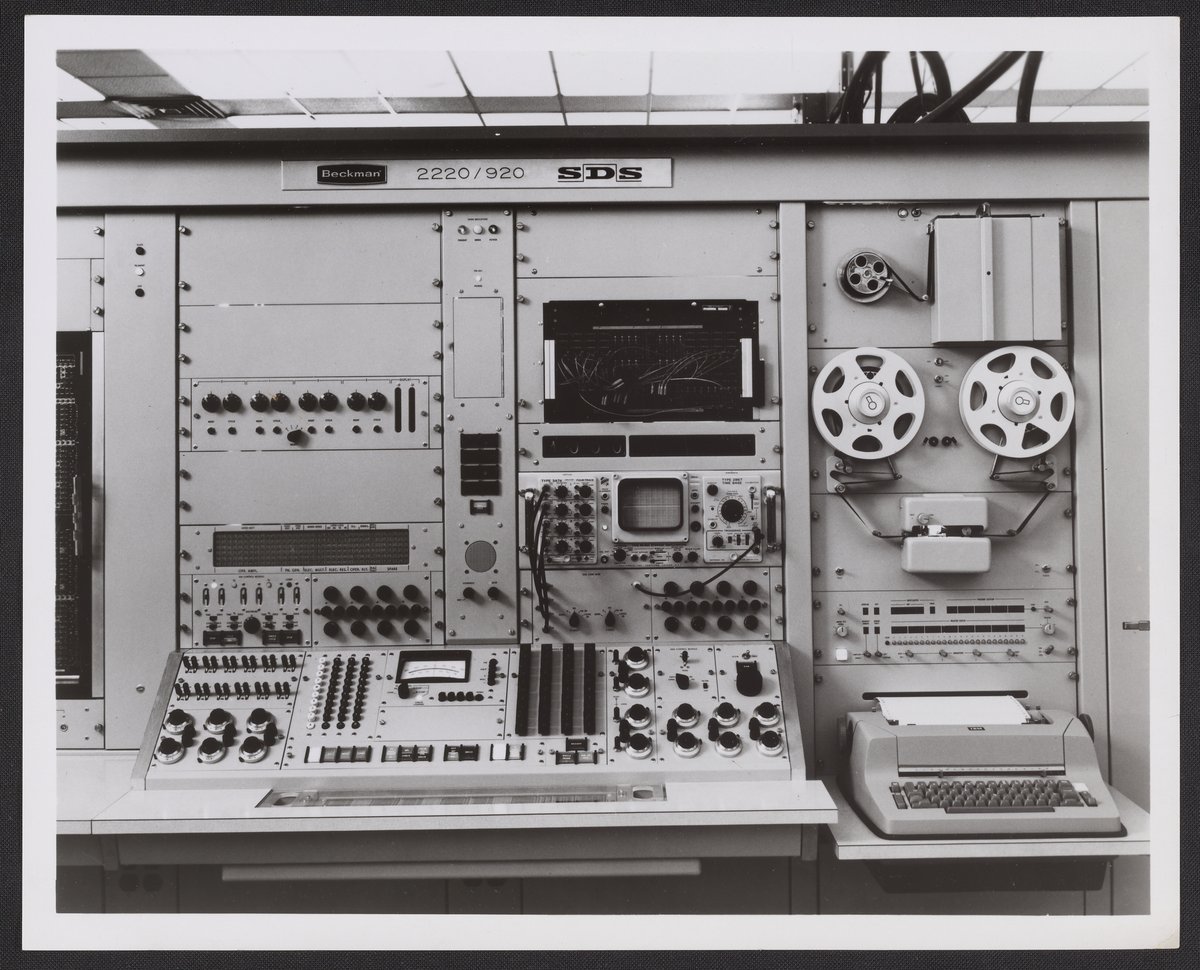 Beckman/SDS 2220/920 Integrated Computer System - Science History ...