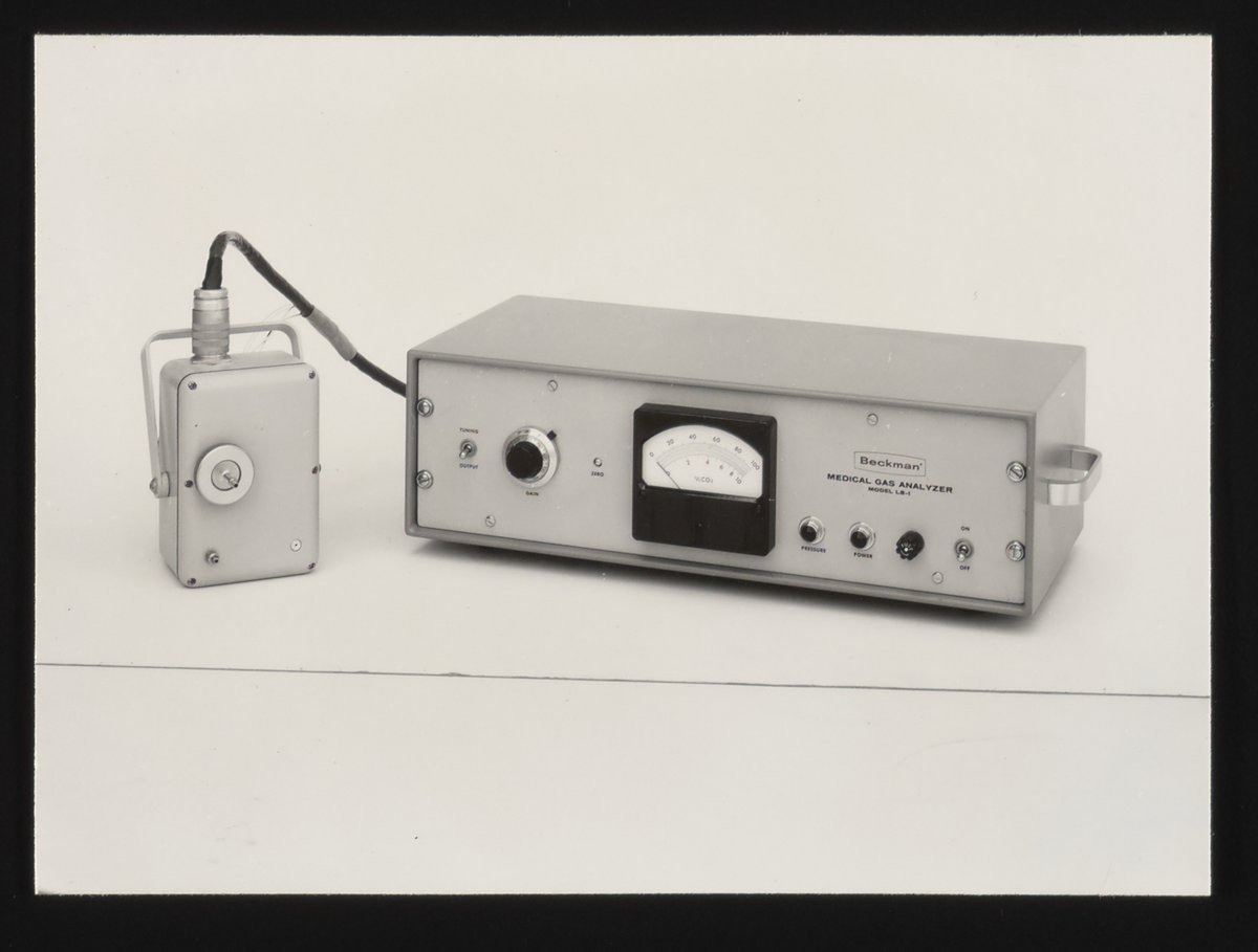 Beckman Model LB-1 Medical Gas Analyzer, Microcatheter Sample Pump, and ...