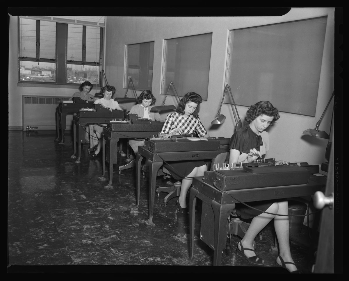 Key punch operators at Dow Tabulating Department - Science History ...