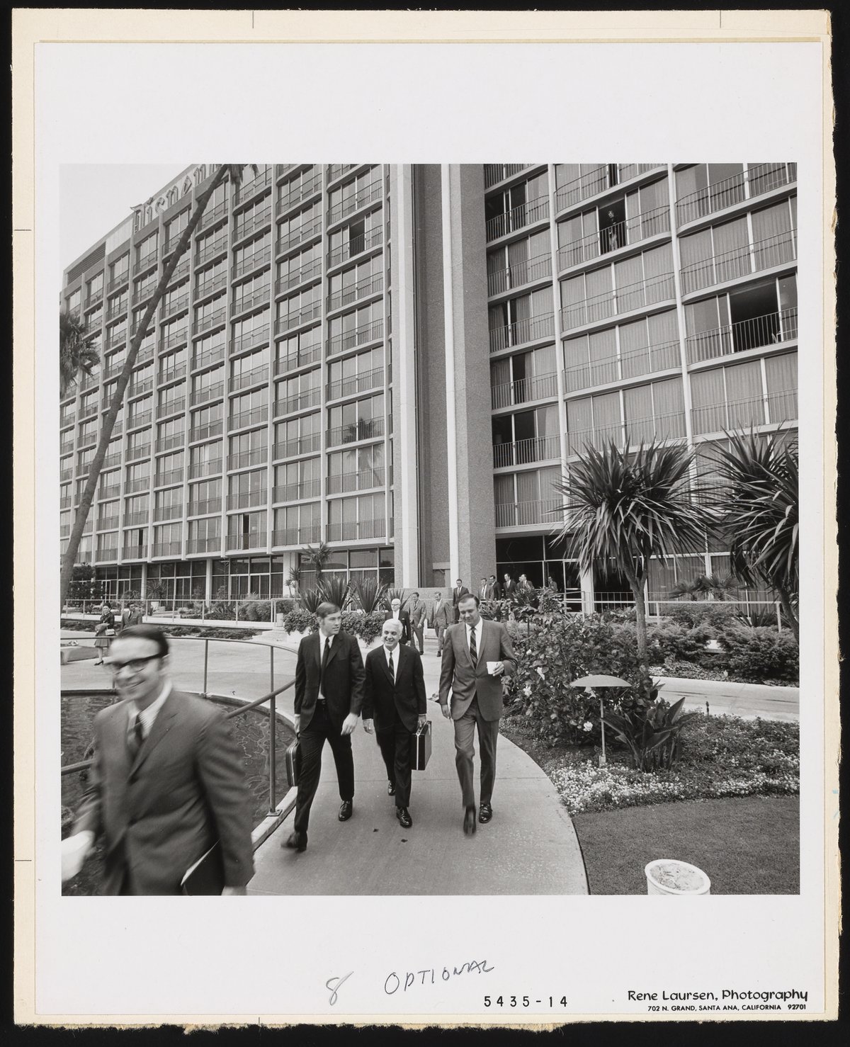 Louis Rosso and Hal Pepper at ASSED sales meeting - Science History ...