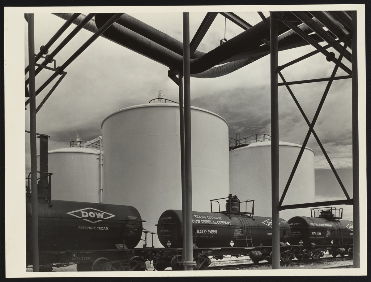 Tank cars at Dow Chemical Company plant - Science History Institute ...