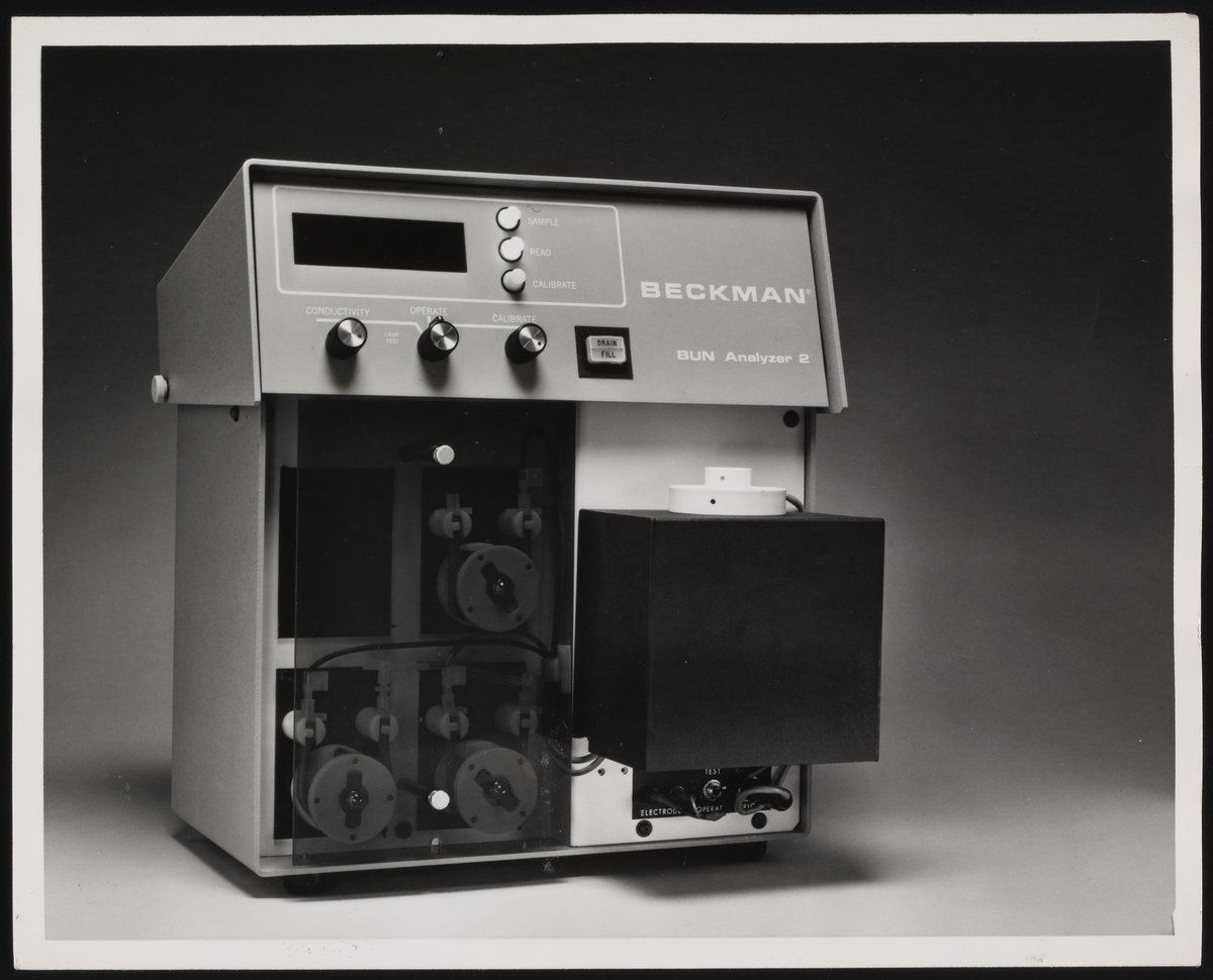 Beckman BUN Analyzer 2 - Science History Institute Digital Collections