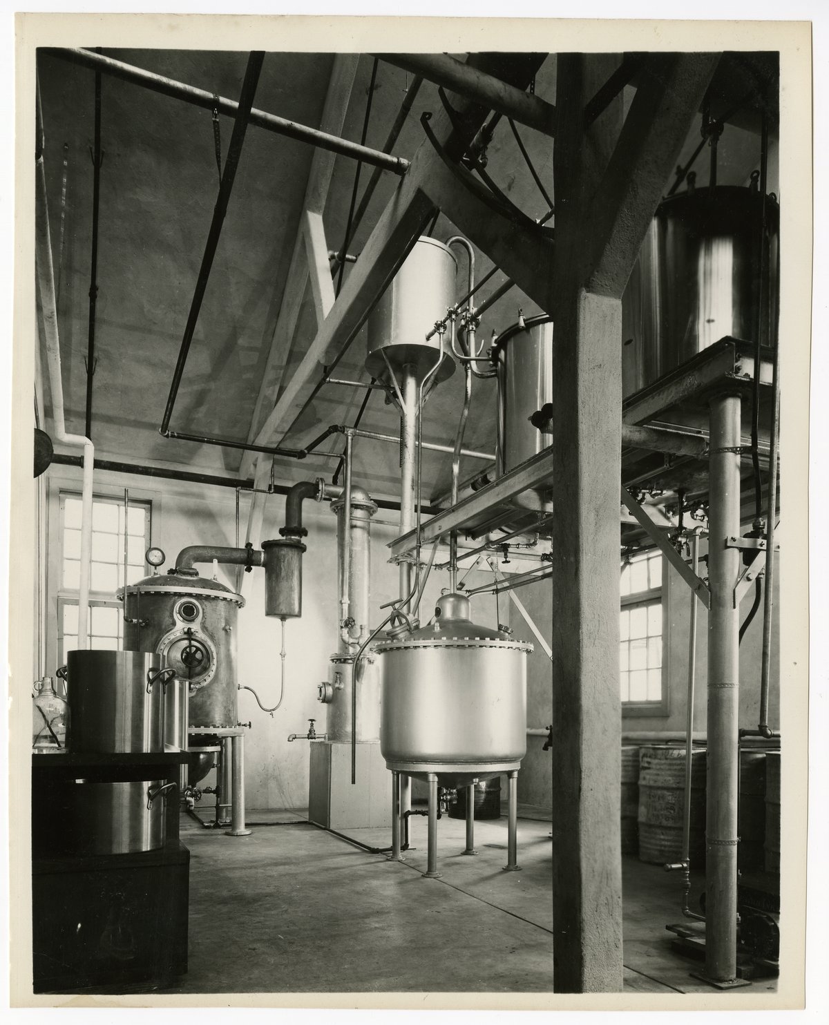 Extraction Unit - Science History Institute Digital Collections