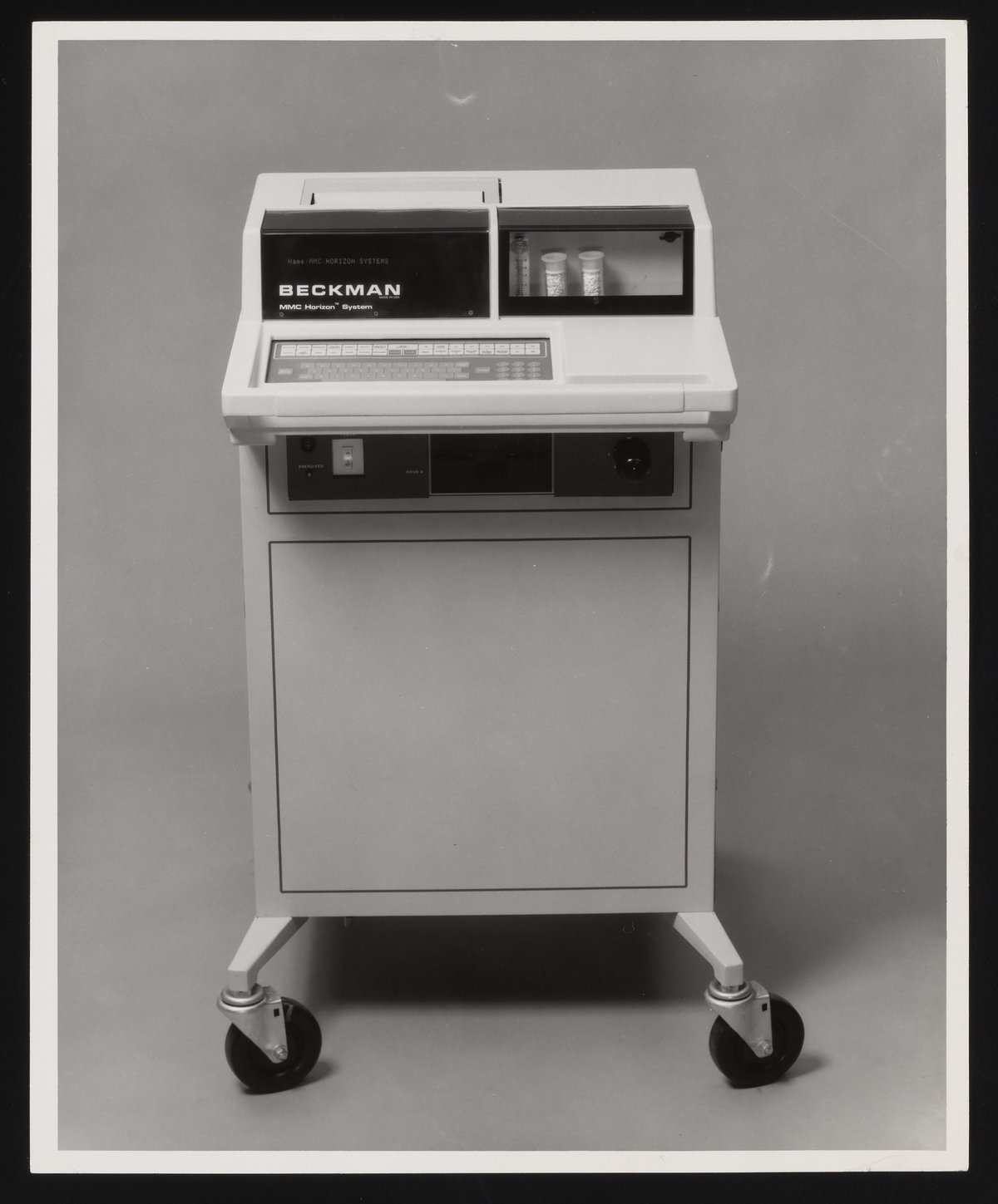 Beckman MMC Horizon System - Science History Institute Digital Collections