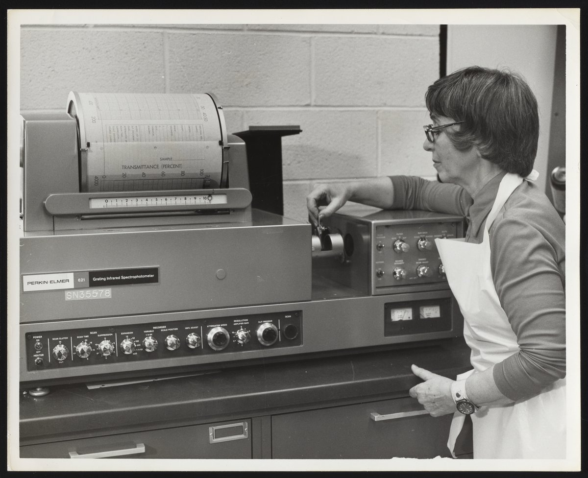 Perkin-Elmer infrared spectrophotometer in use at Environmental ...