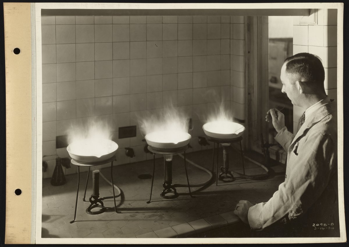 Bunsen burners in use at Dearborn laboratory facility - Science History ...