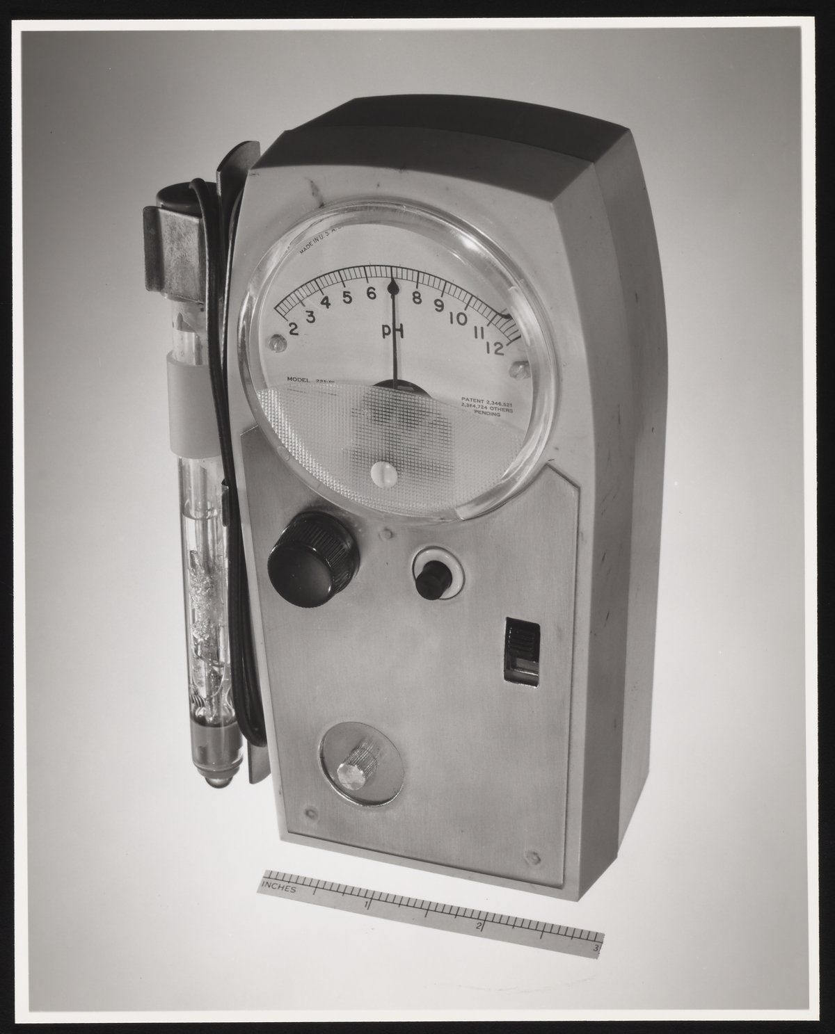 Beckman Pocket pH Meter - Science History Institute Digital Collections