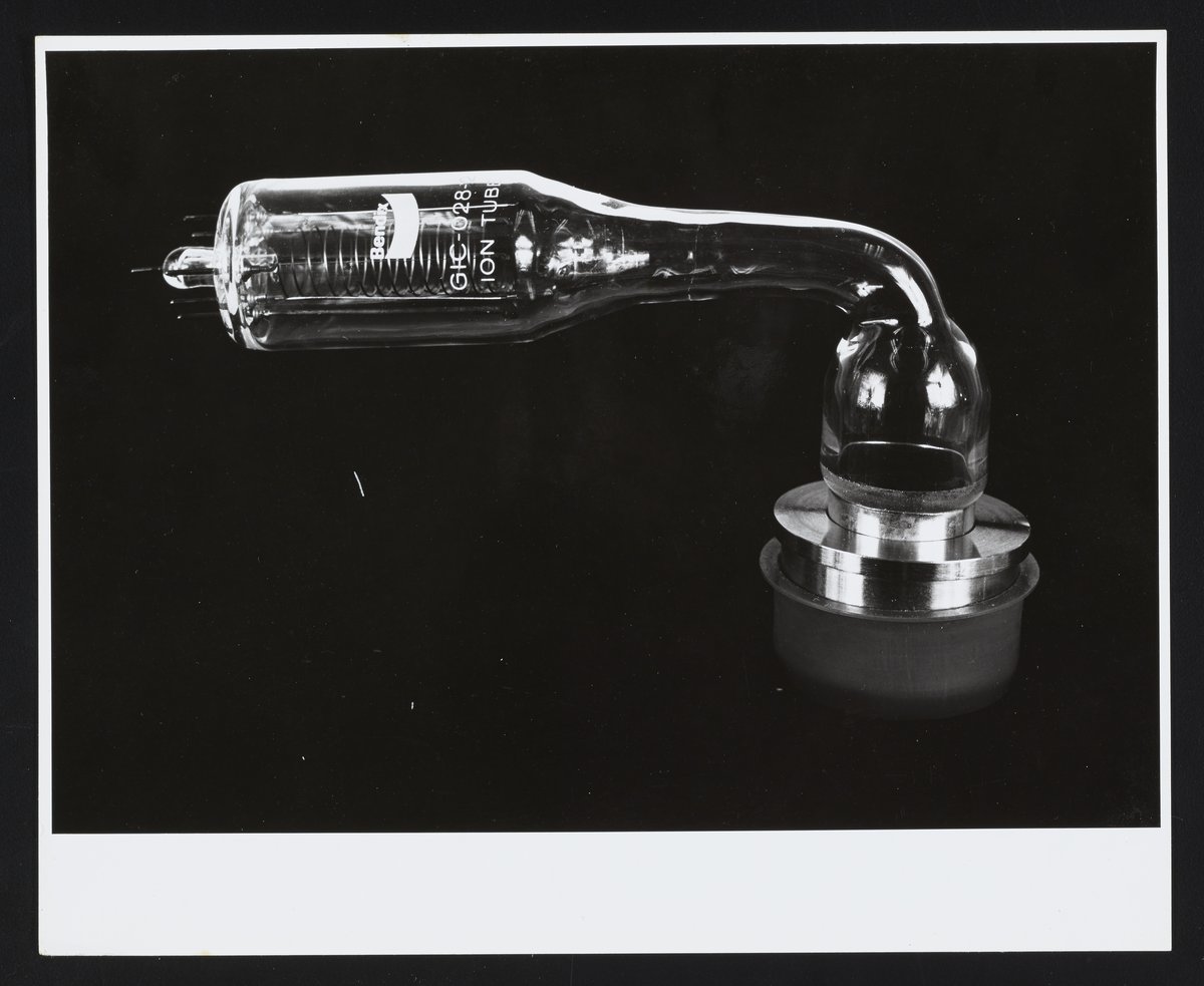 Ion tube for Bendix Mass Spectrometer - Science History Institute ...
