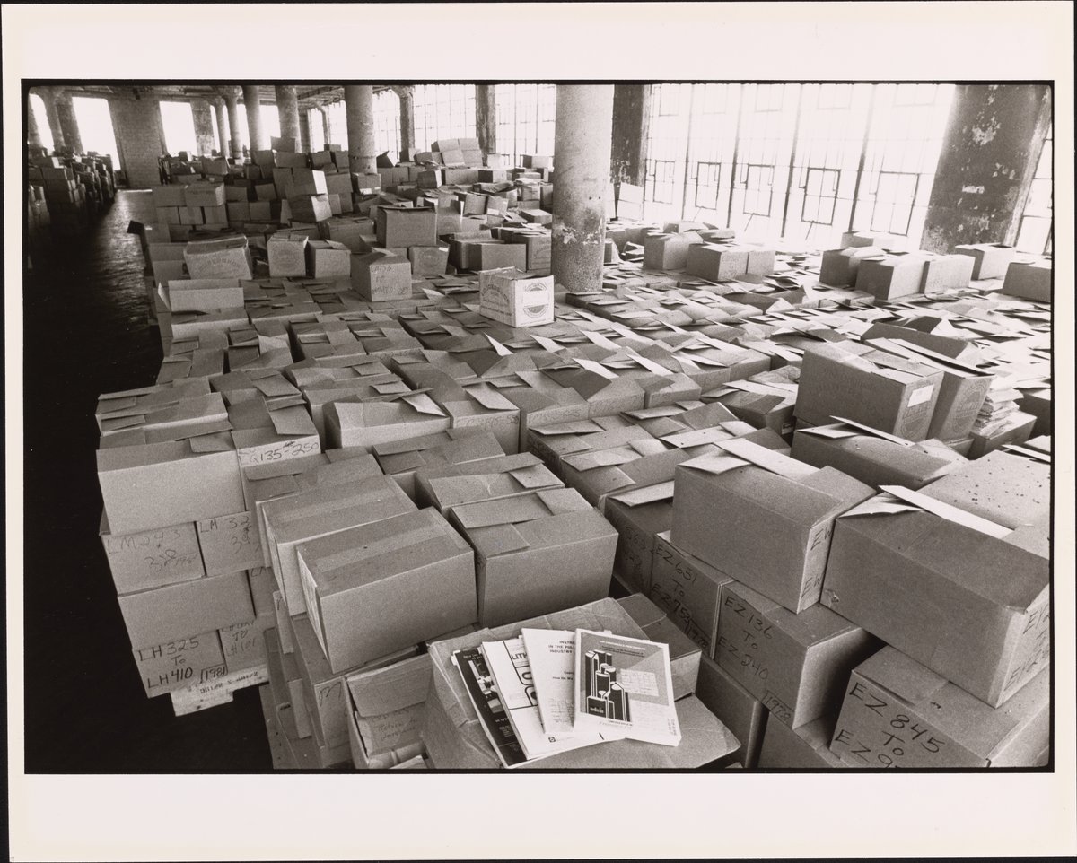 Institute for Scientific Information warehouse - Science History ...