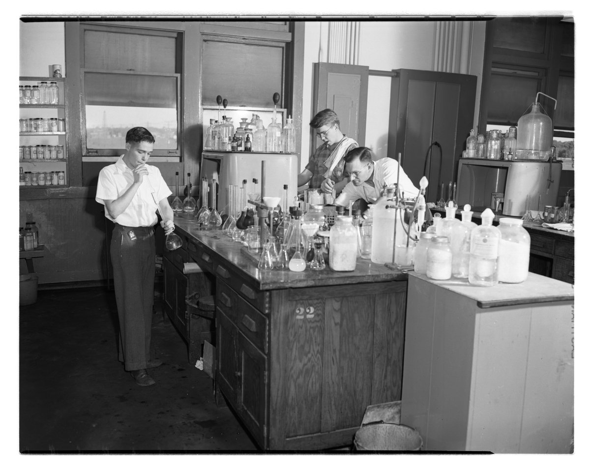 Chemical analysis at Dow Chemical Company laboratory - Science History ...