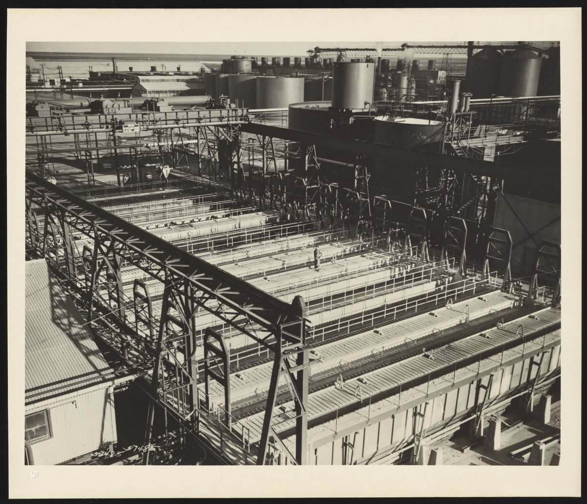 Moore filters at Dow Chemical Company plant - Science History Institute ...