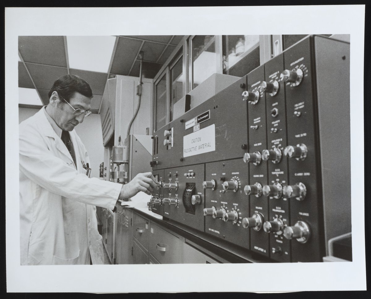 Perkin-Elmer gas chromatograph in use at EPA laboratory - Science ...